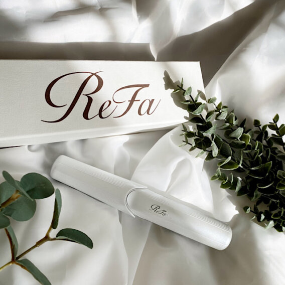 【ReFa】フィンガーアイロンで手軽にクセ毛風アレンジ | LEE