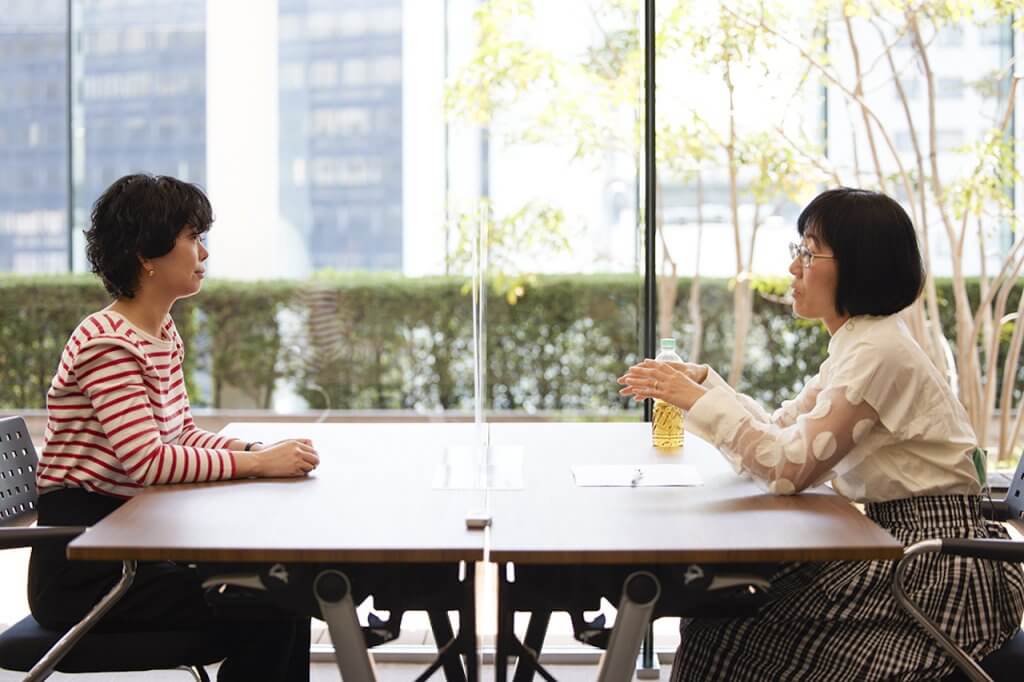 「ママ友の面倒な頼み事をブロック」「キツい印象解消」「貯金ができる」メガネ、教えます【佐藤ブゾン貴子さんの顔診断】 | LEE