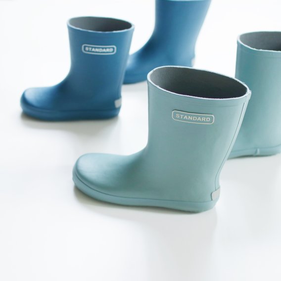 ニュアンスカラーが可愛い♡【devirock】子供のレインブーツを新調。 | LEE