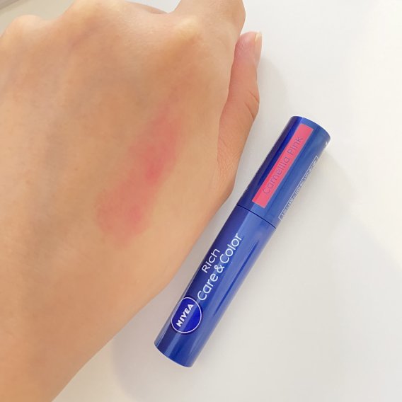 NIVEA リッチケア&カラー 高発色のリップ | LEE