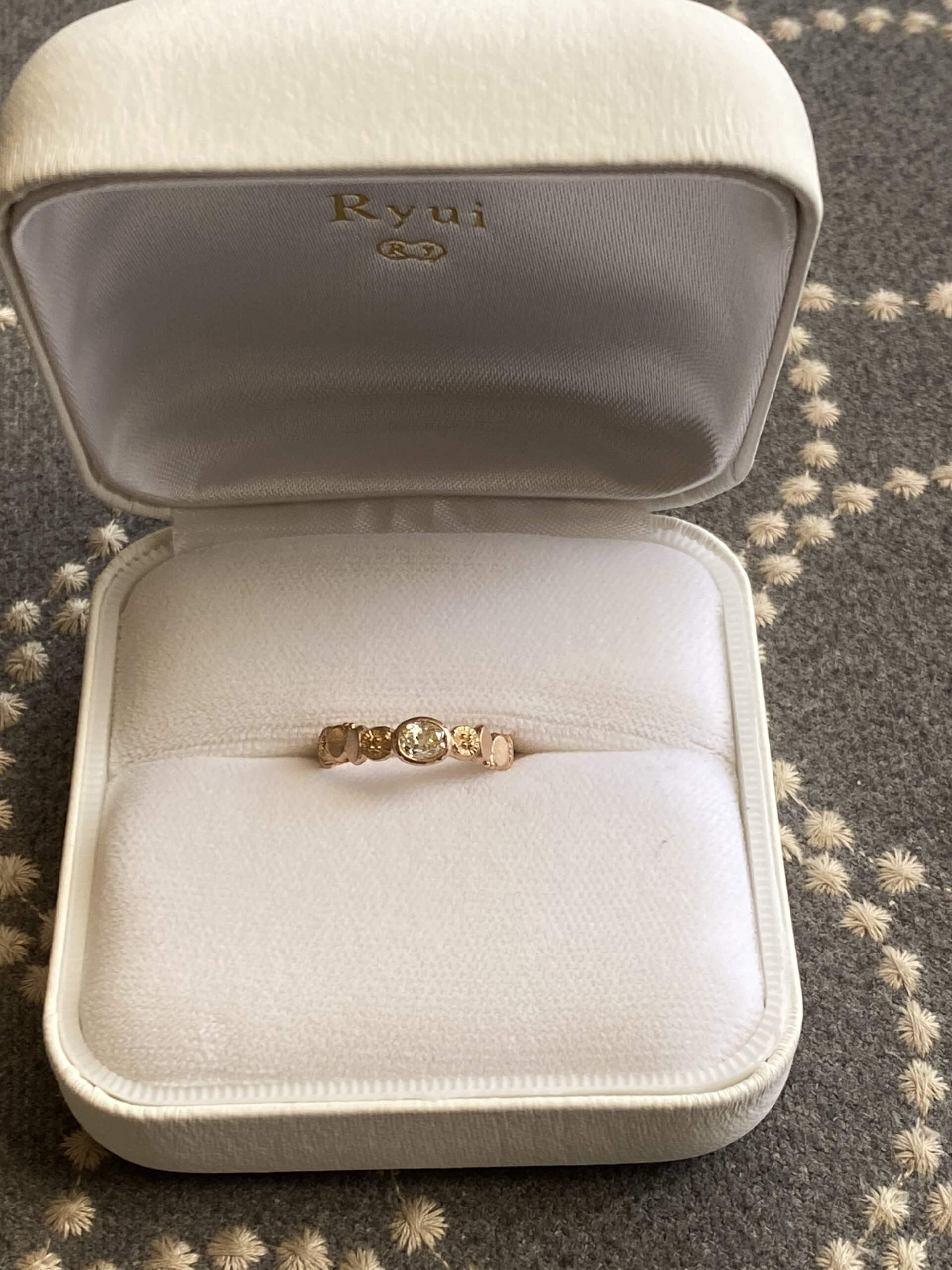 minä perhonen × Ryui のオーダーリング | LEE