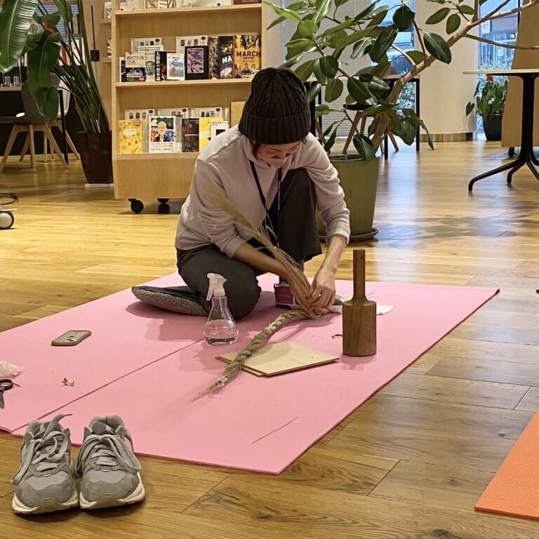 お正月準備③hashimoちゃんとしめ縄飾りワークショップへ♡ | LEE