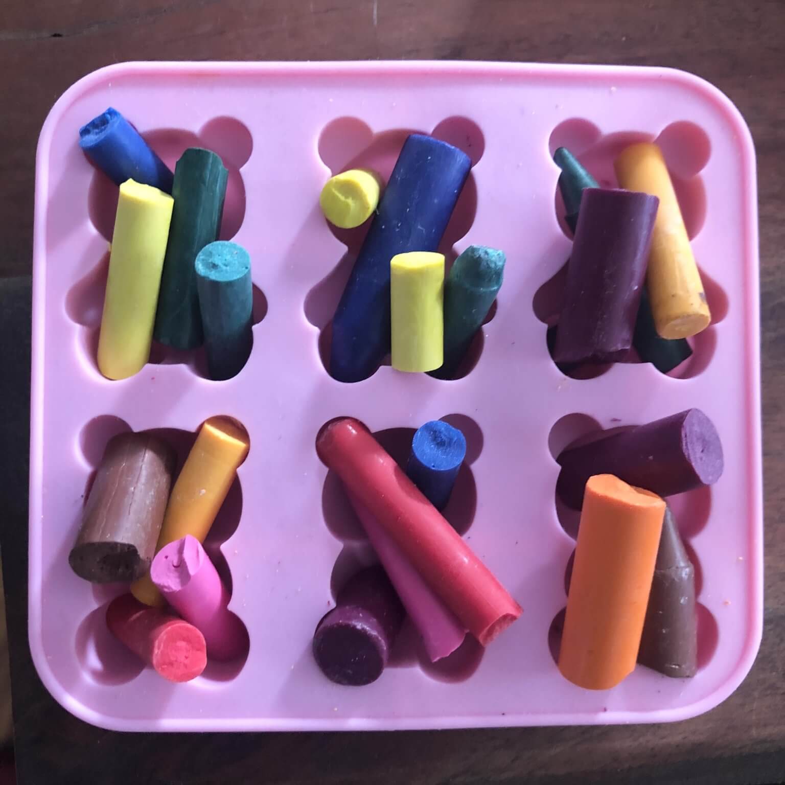 クレヨンリサイクルでバレンタインプチギフト作り | LEE