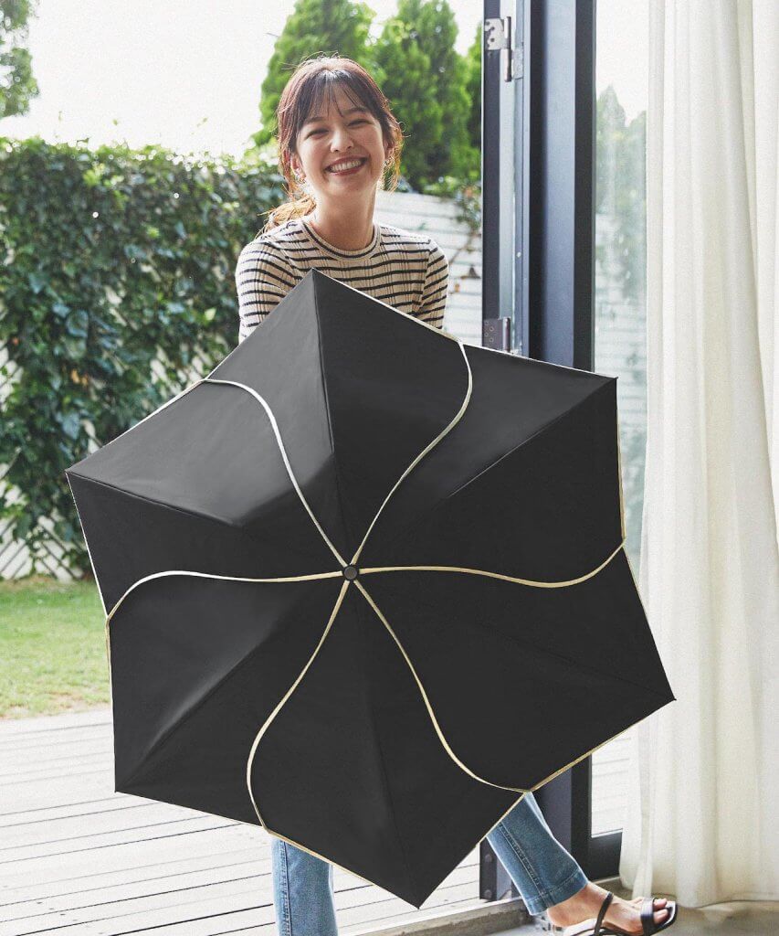 話題の完全遮光日傘「UVO（ウーボ）」が1年中頼れる味方！ お洒落な晴雨兼用傘＆UVハットで紫外線対策を！ | LEE