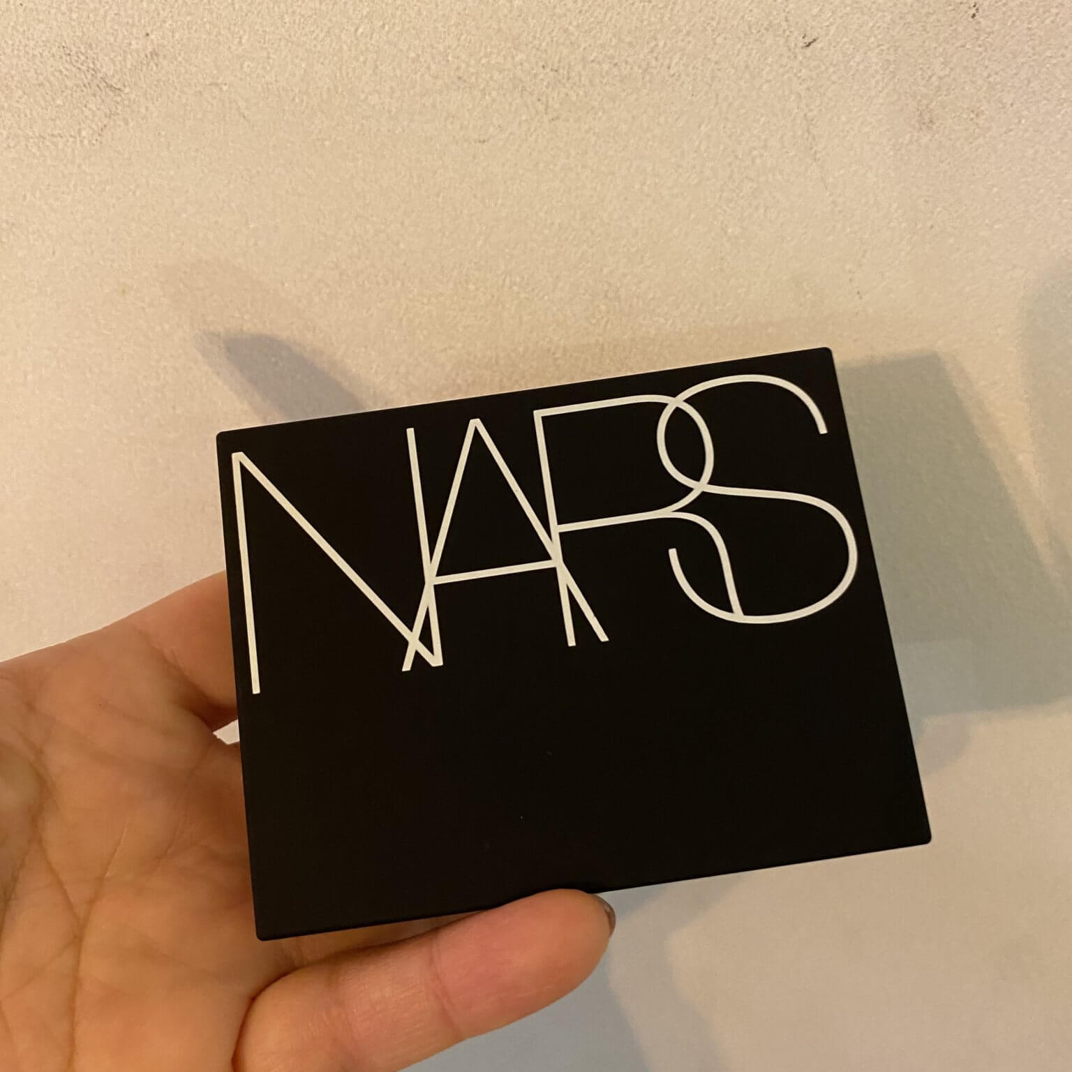 【NARS】透明うす肌になりたい！ | LEE