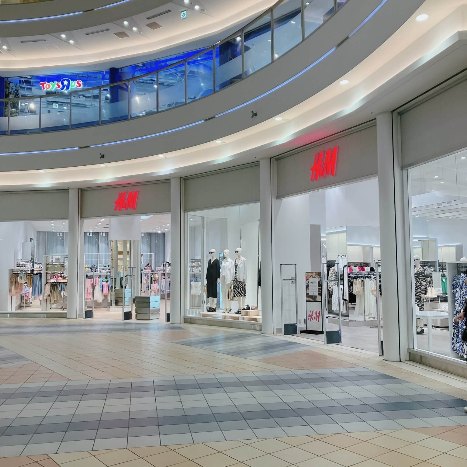 捨てる前に考える【H＆M】古着回収のススメ。 | LEE