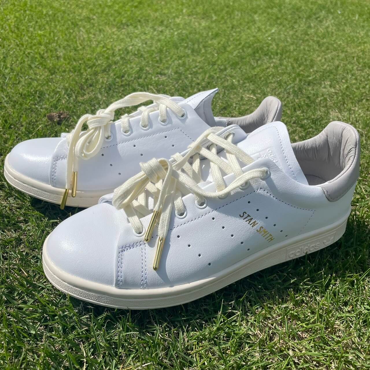 【STAN SMITH×TOMORROWLAND】白のスニーカーを新調しました | LEE - LEE [リー] | 集英社の雑誌LEE ...