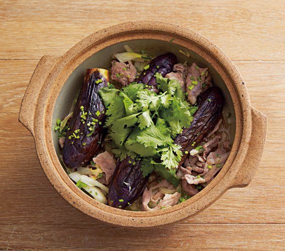 「豚こま肉+なす・白菜ナンプラー仕立て」レシピ／渡辺麻紀さん | おいしいLEEレシピ | LEE