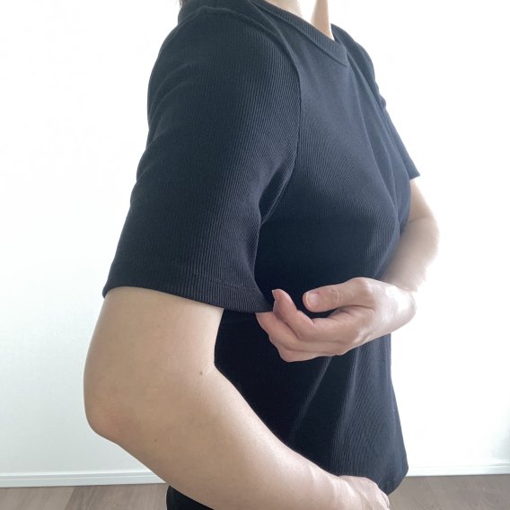 【GU】790円リブTシャツがコスパ最高！今年も買い足しました。 | LEE