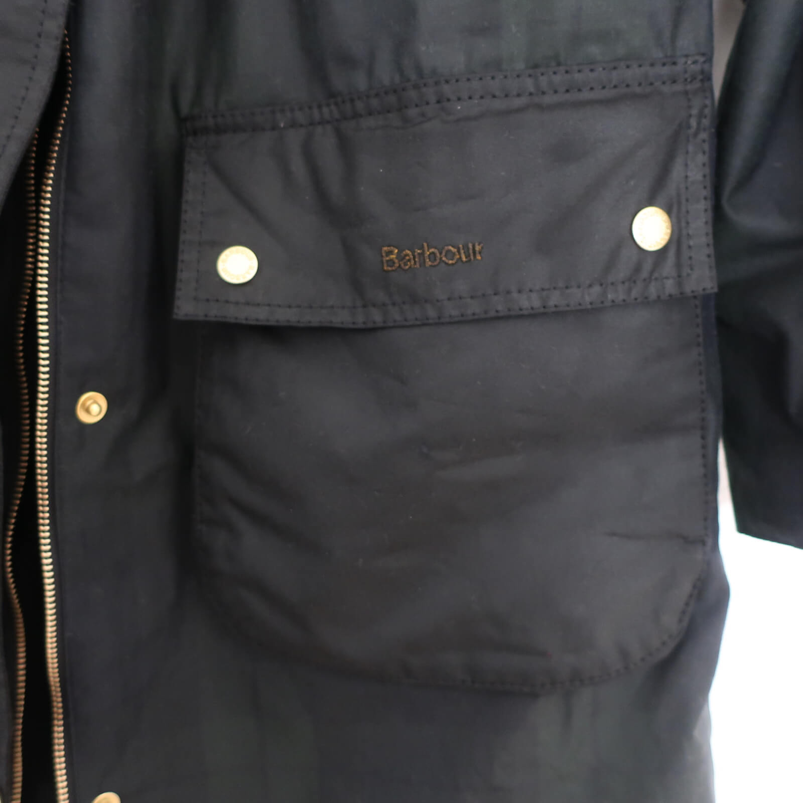 ’23秋冬、アウターどうする？Barbourのクラシックで機能的なコート | LEE