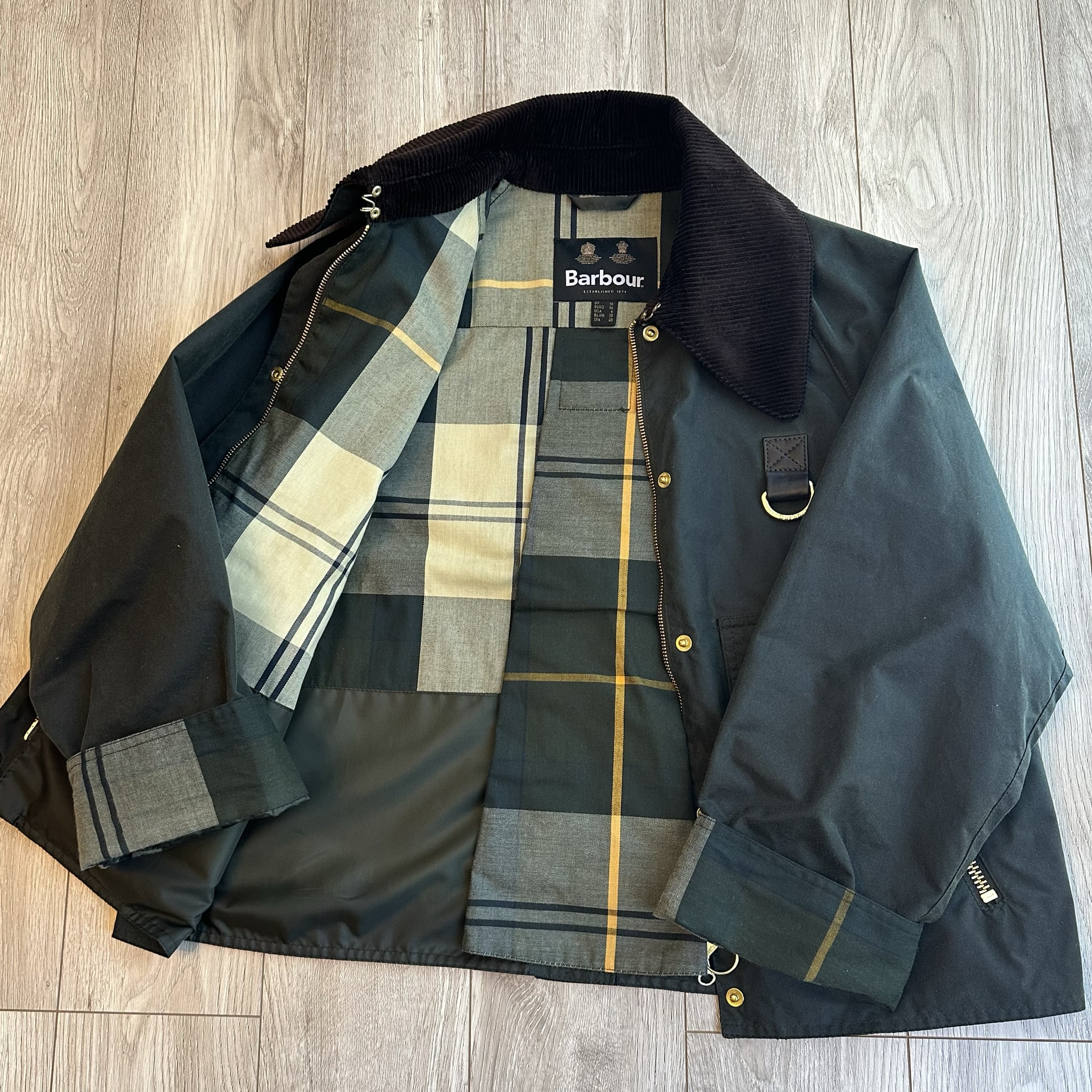 【Barbour/バブアー】30代40代 大人世代が今一番着たい！名品カジュアルアウターを着回し | LEE