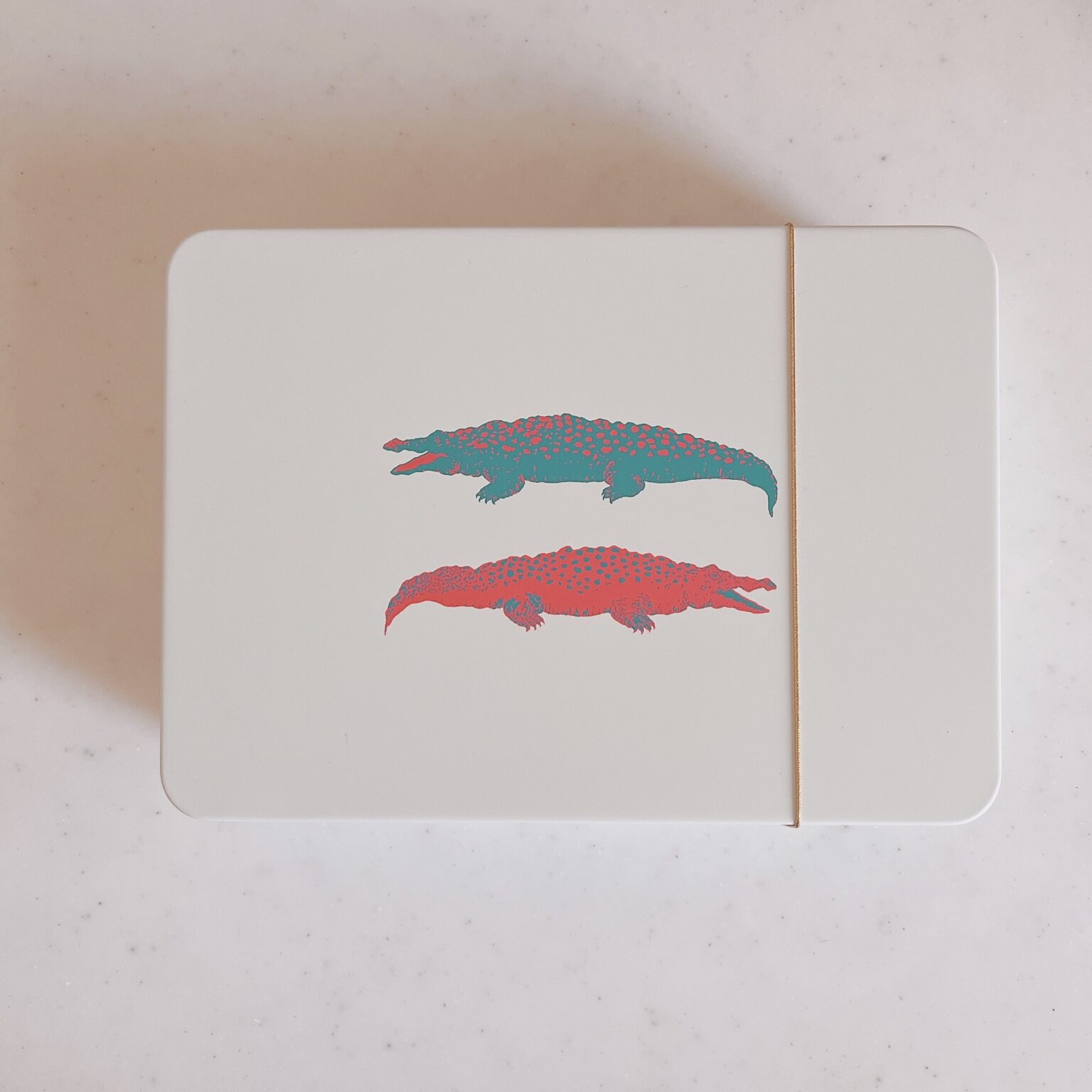 KUVAL(クバル)のクッキー缶が素敵です！ | LEE