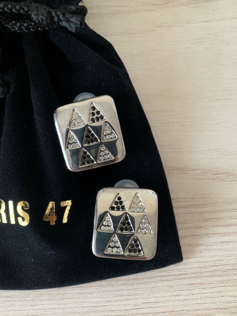 【IRIS47】トランプ柄イヤリングの購入と2年目のご挨拶 | LEE