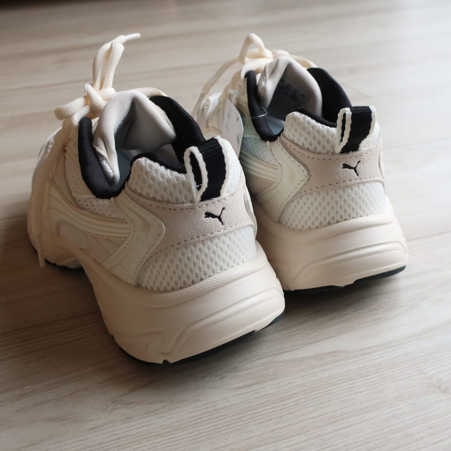 足元から春♡新作【emmi × PUMA】MORPHIC BASEを買いました。 | LEE