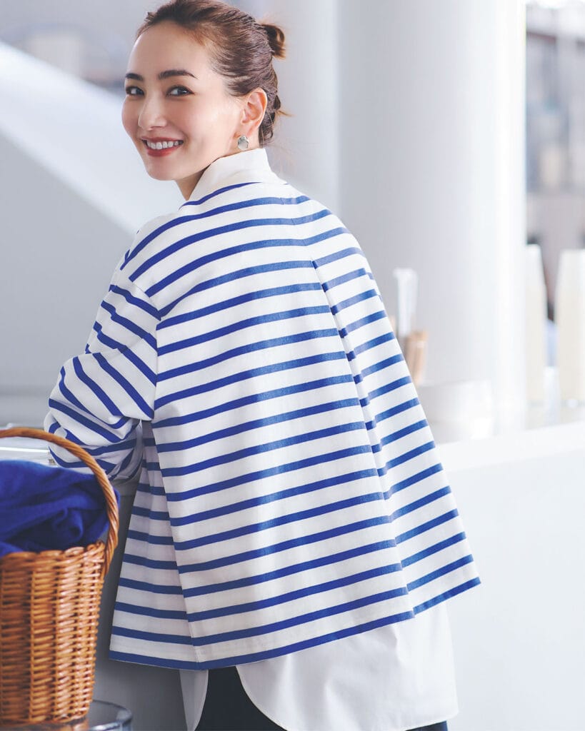 一枚で華やぐ！タック入り「ボーダー柄Tシャツ」で春をスタート【12closet】 | LEE