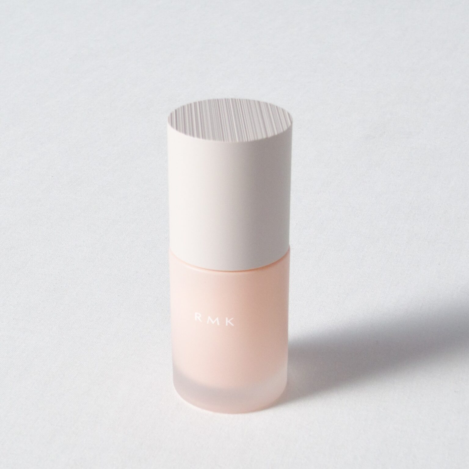 【大人のベースメイク】2024年3月発売！RMK、ドモホルンリンクル、ポール ＆ ジョー 注目の新作をお試し | LEE