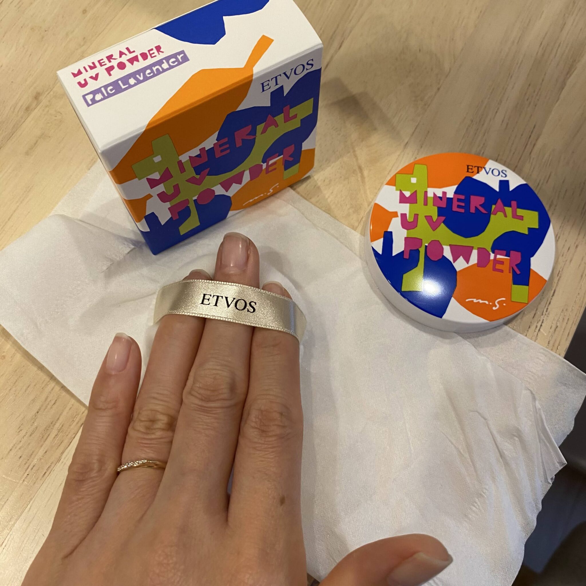 【ETVOS】紫外線対策！ミネラルUVパウダーを購入 | LEE