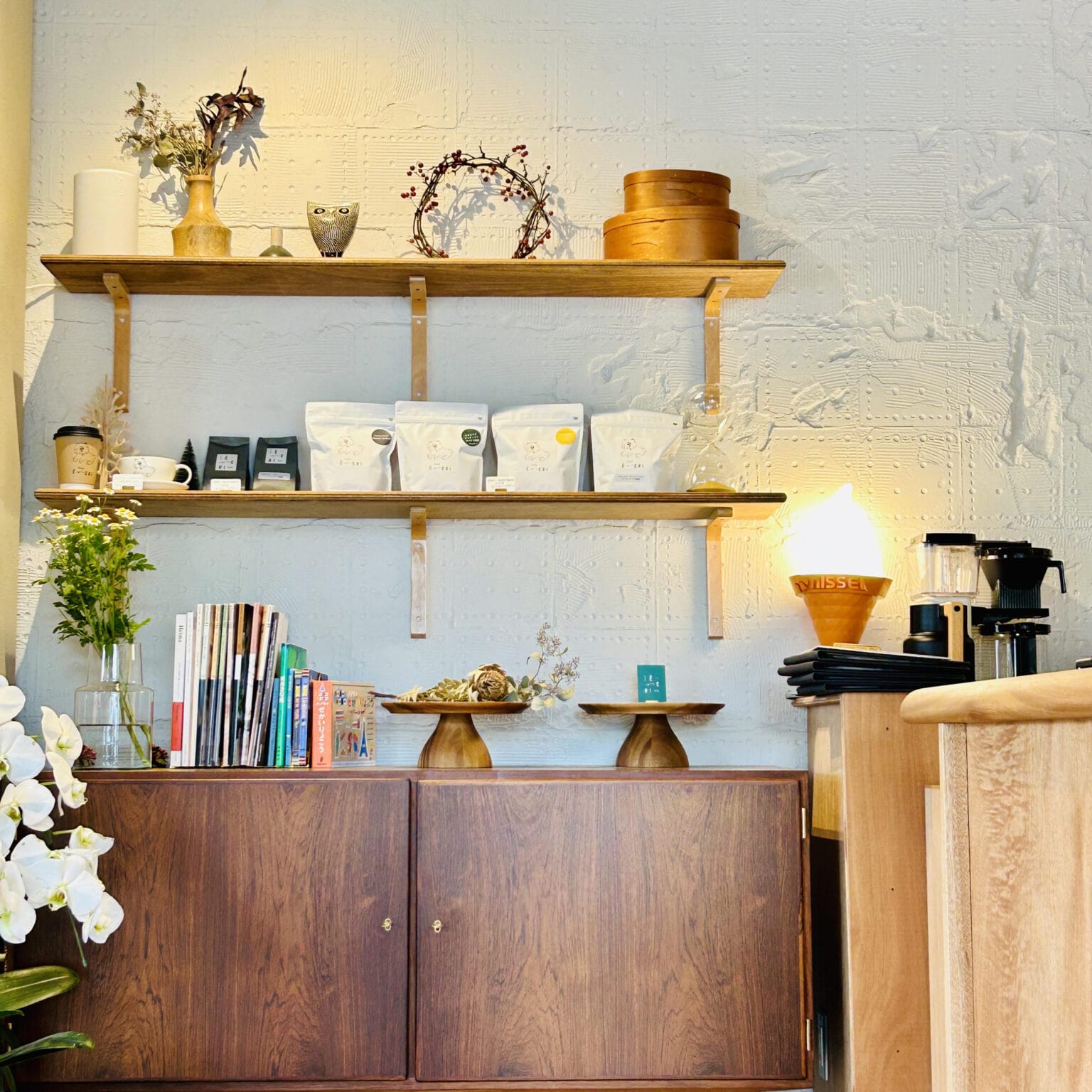 【八王子】cafe EMERIでコーヒーと音楽に浸る／東京 | LEE