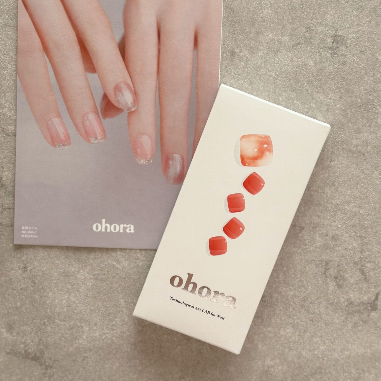 【セルフネイル】コーラルカラーで足元におしゃれを | ohora(オホーラ) | LEE