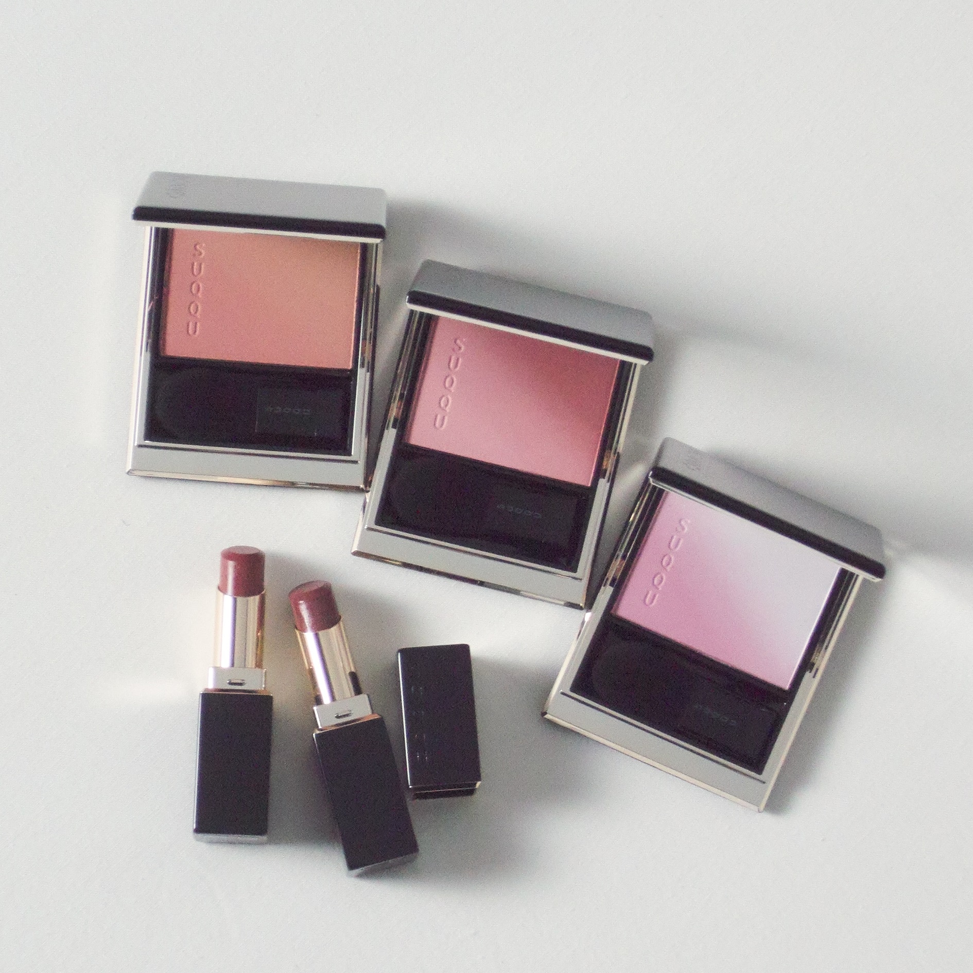 【RMK、SUQQU、THREE】2024秋の新作カラーメイクを30代・40代がお試し！ | LEE