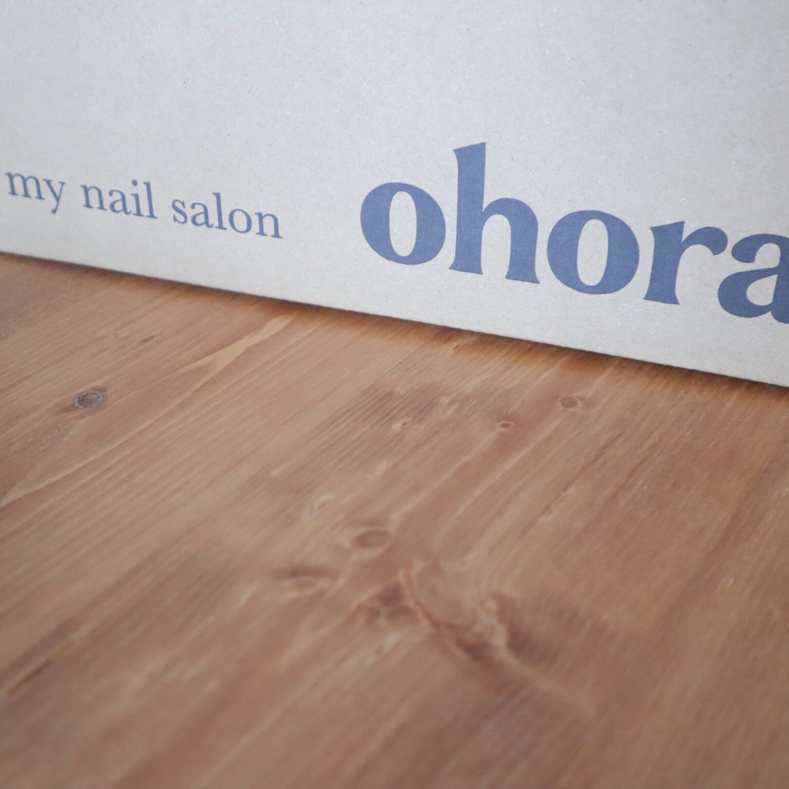 【ohora】100人隊おすすめの簡単セルフネイルに挑戦！ | LEE