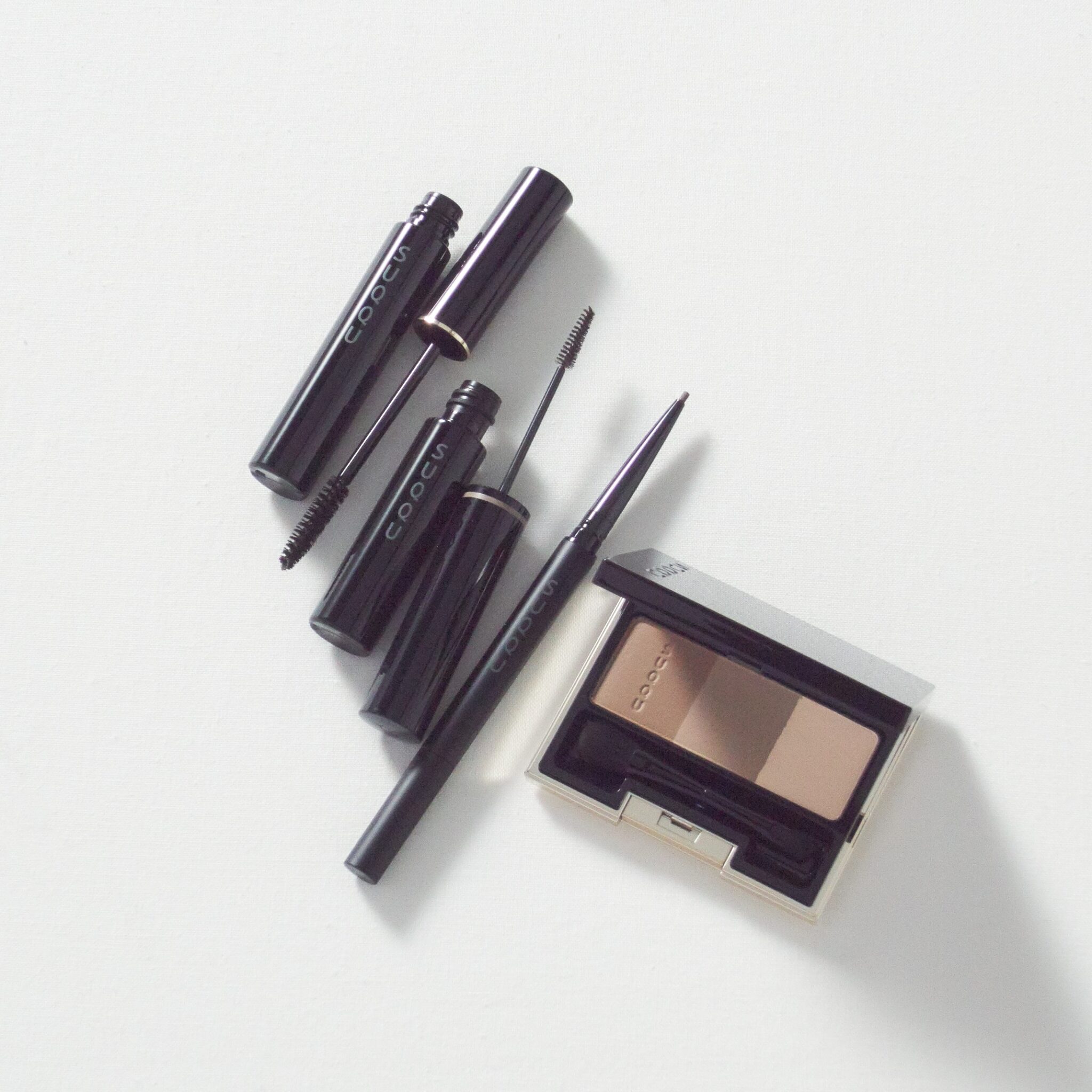 【SUQQU】アイブロウコレクション登場！注目は眉の立ち上がりも毛流れもホールドするアイブロウジェル | LEE