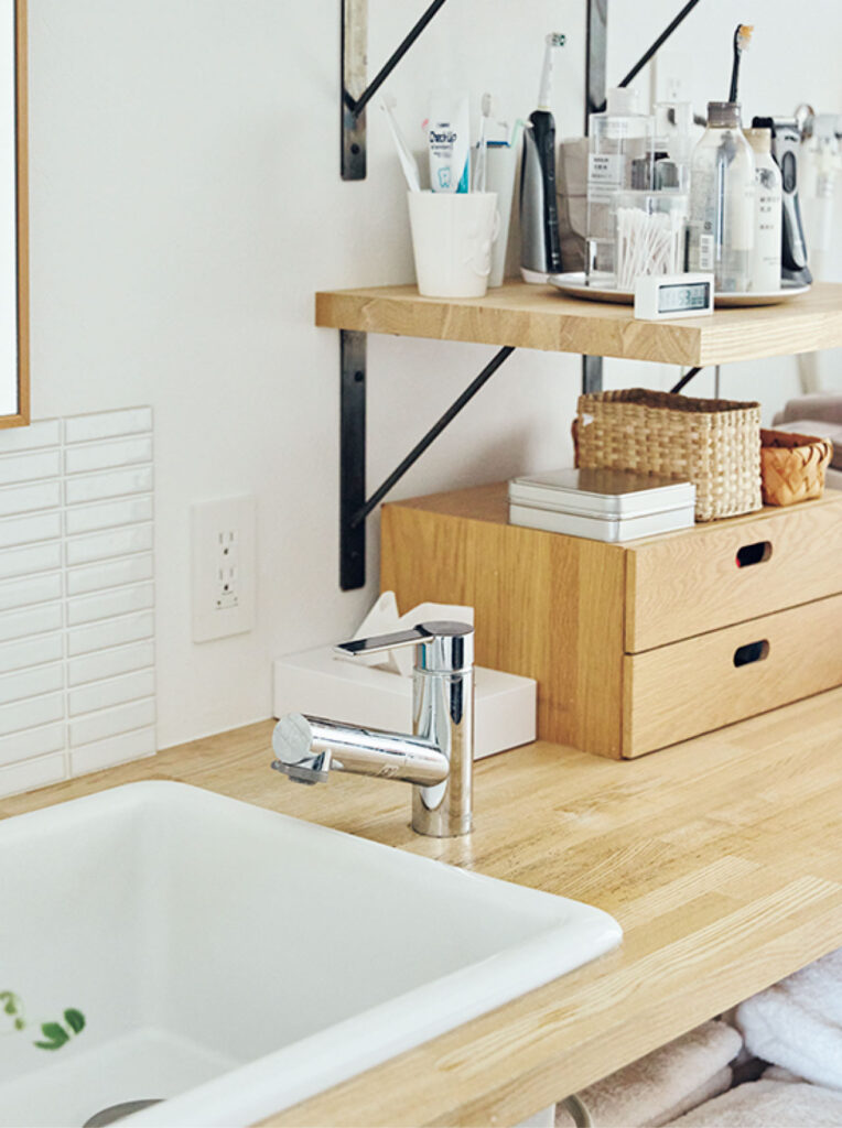 リビングの“仕切らない壁”で家族それぞれがくつろげる空間に【85m2／2LDK／リノベマンション「間取り図」実例】 | LEE