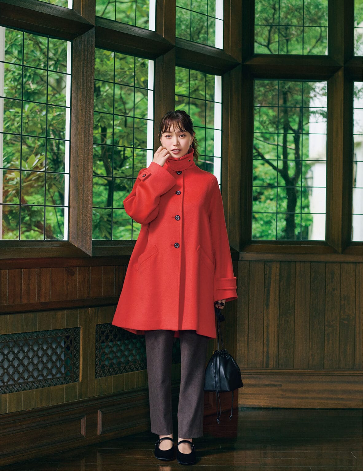 蛯原友里さんが着るマッキントッシュ フィロソフィー「今年の本命コート＆ニット」 | LEE