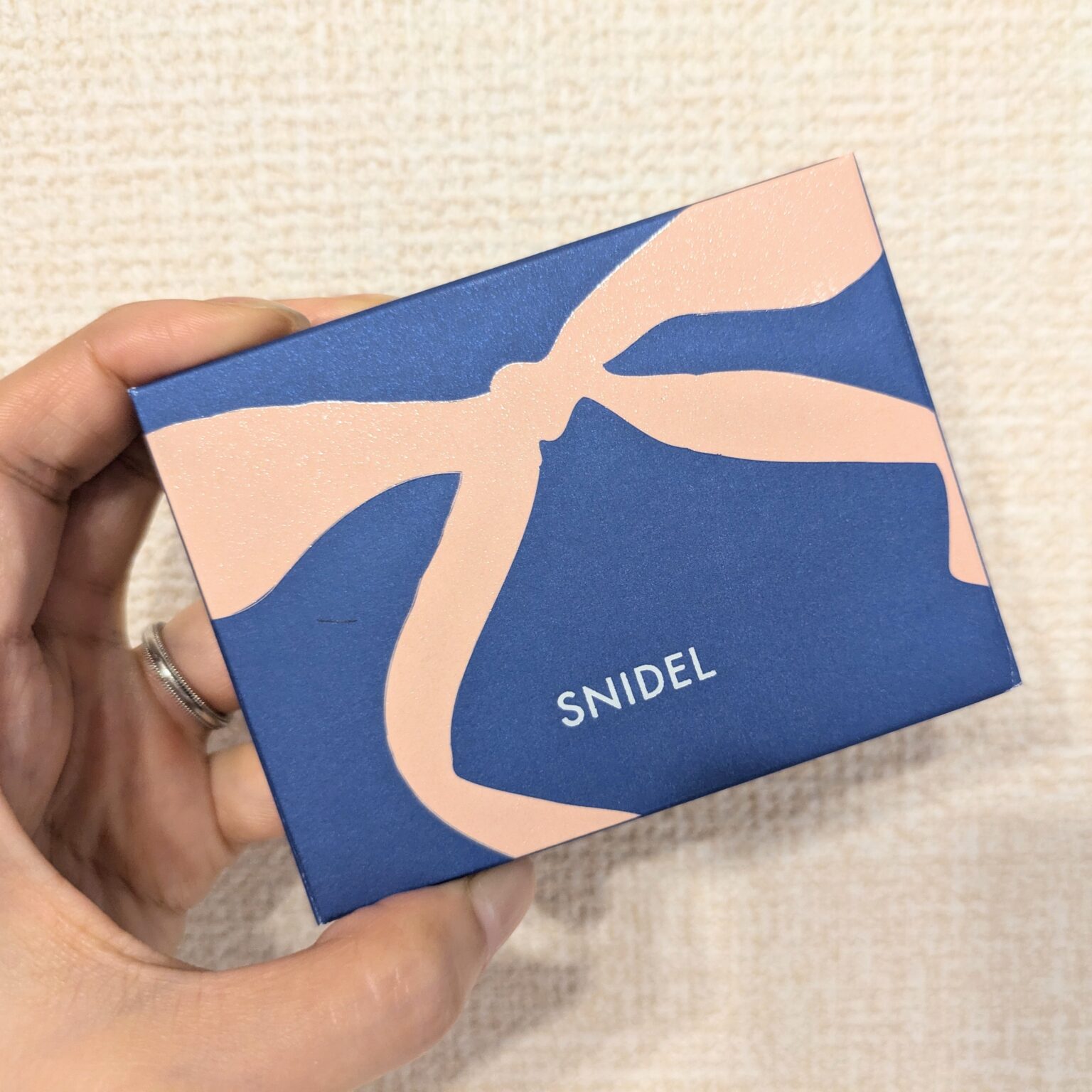 【クリスマスコフレ】SNIDEL BEAUTYホリデーコレクションが可愛い！ | LEE