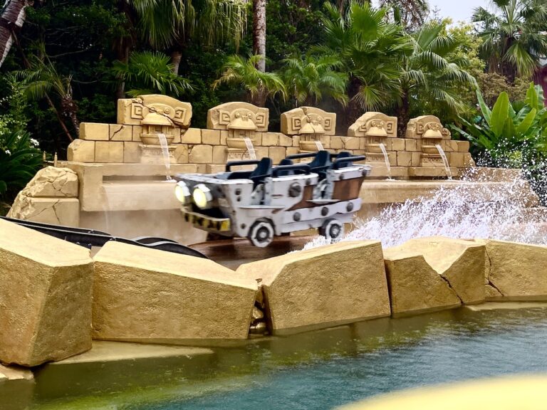 【USJ】新エリア「ドンキーコング・カントリー」のジェットコースターに乗ってみた！「ドンキーコングのクレイジー・トロッコ」体験方法や身長制限もご紹介 | LEE