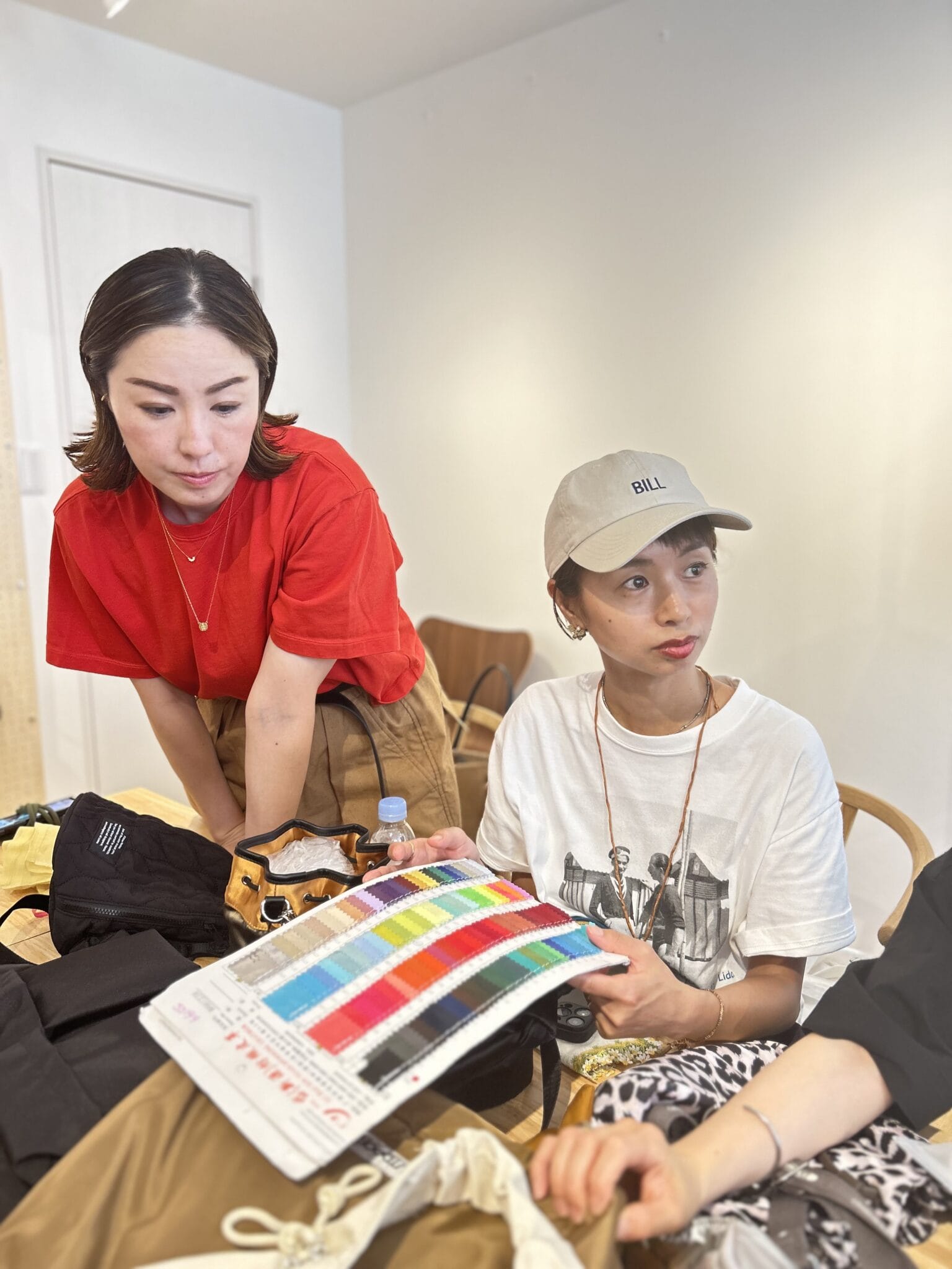 すでに大反響! OUTDOOR PRODUCTS×LEE100人隊別注ボディバッグの魅力と、その舞台裏 | LEE