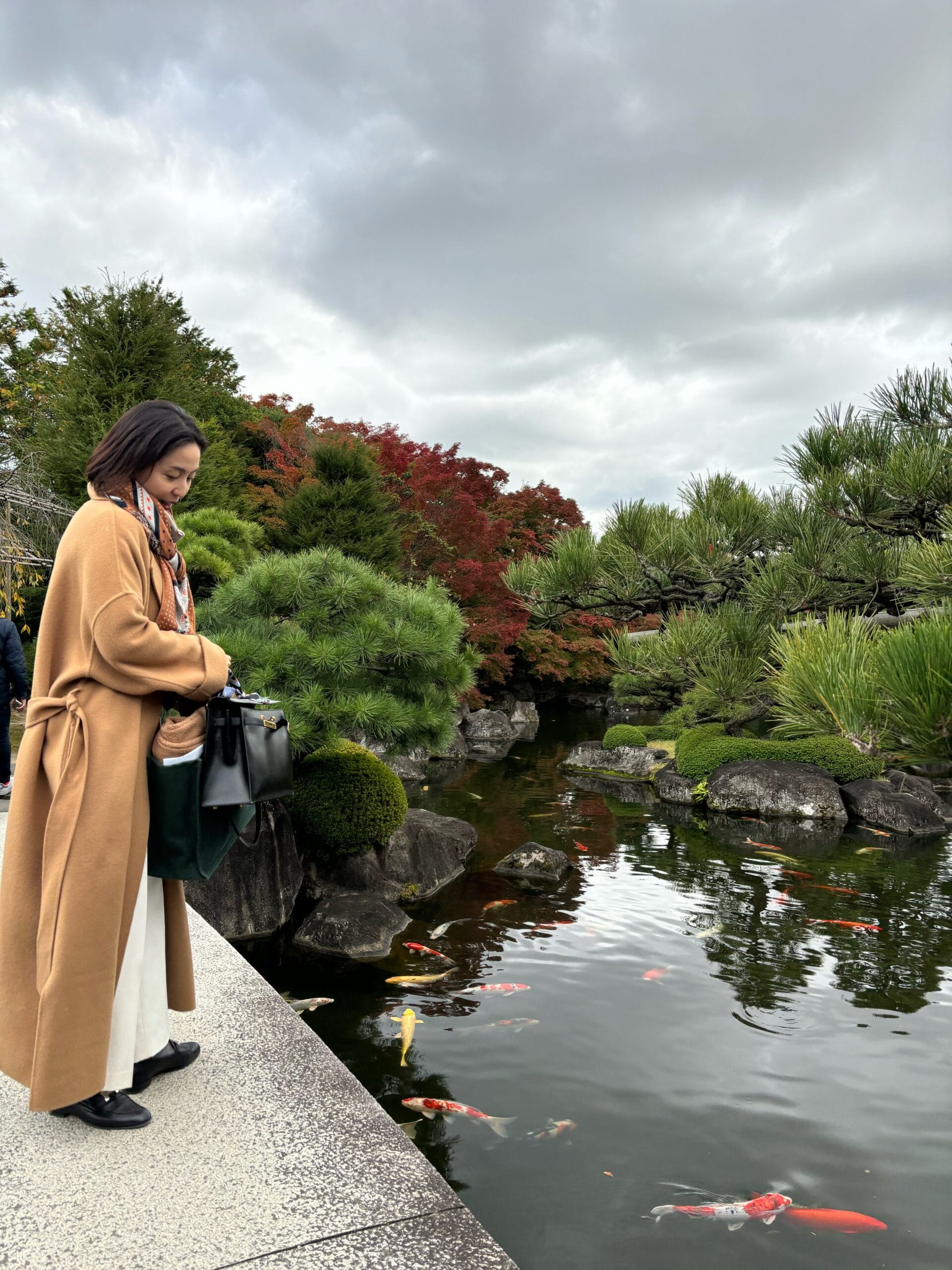 【ユニクロ・PLSTで姫路へ】40代のきれいめ旅コーデ／川口ゆかり | LEE