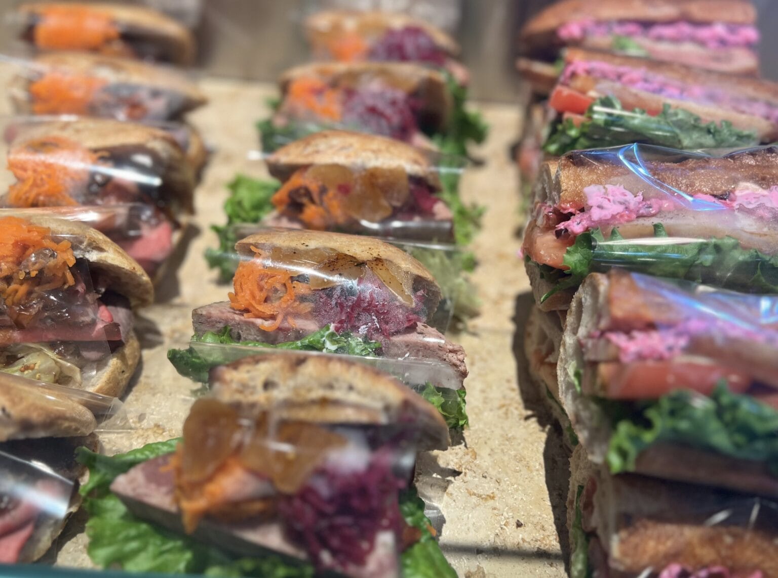 【東京・日本橋兜町】Bakery bank（ベーカリーバンク）のクラシックなシュトーレンを購入 TBicoco | LEE