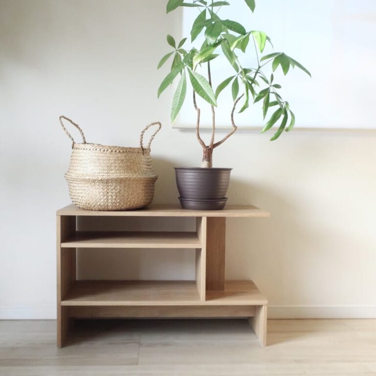 【IKEA】収納もできるおしゃれなサイドテーブル、HOLMERUD（ホルメルド）をソファ周りで活用中。 | LEE