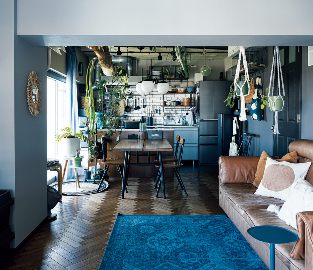 【リビングが散らからない家の秘密】整理収納アドバイザー能登屋英里さんの自宅の“動線と仕組み” | LEE