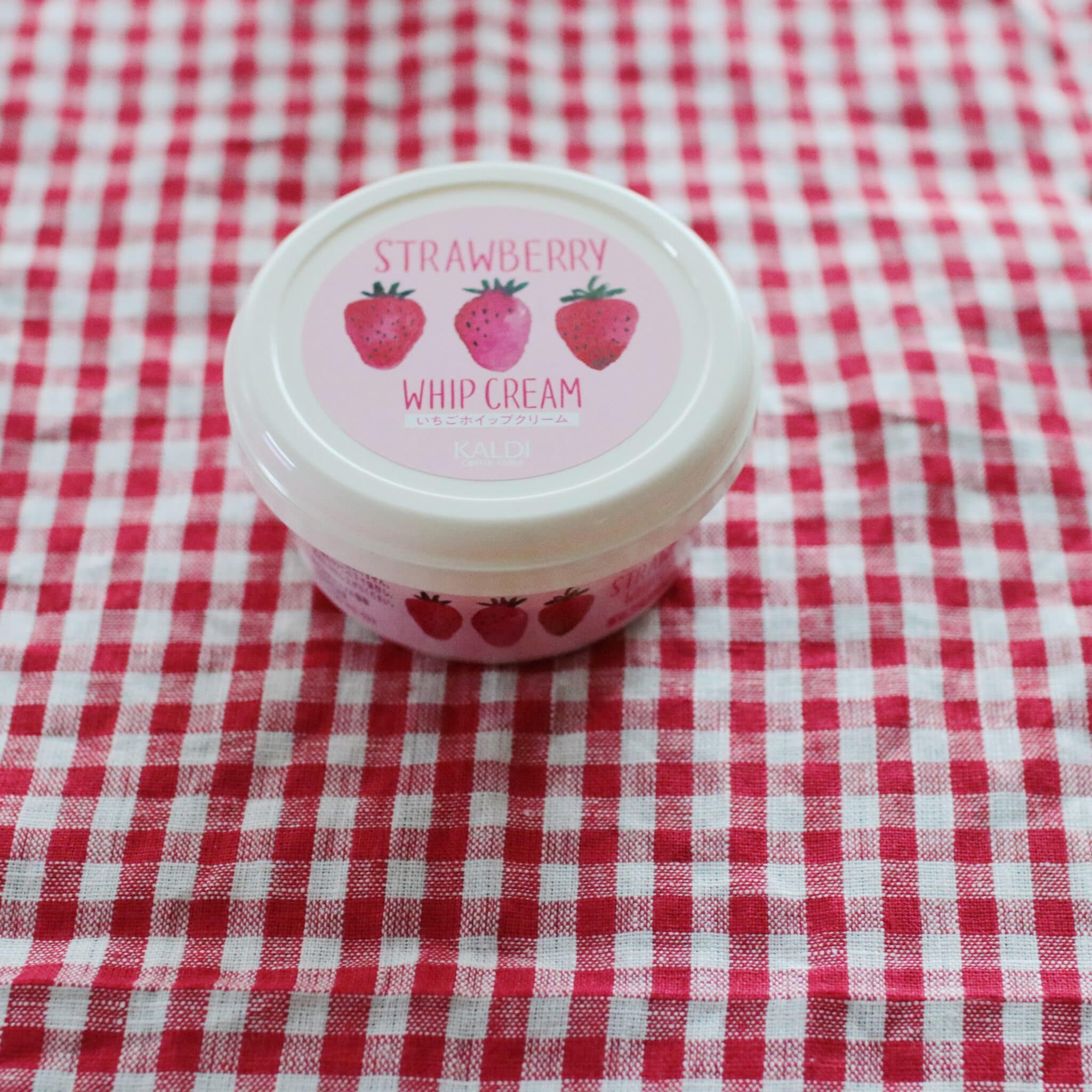 【KALDI】いちごホイップクリームを買ってみた。 | LEE