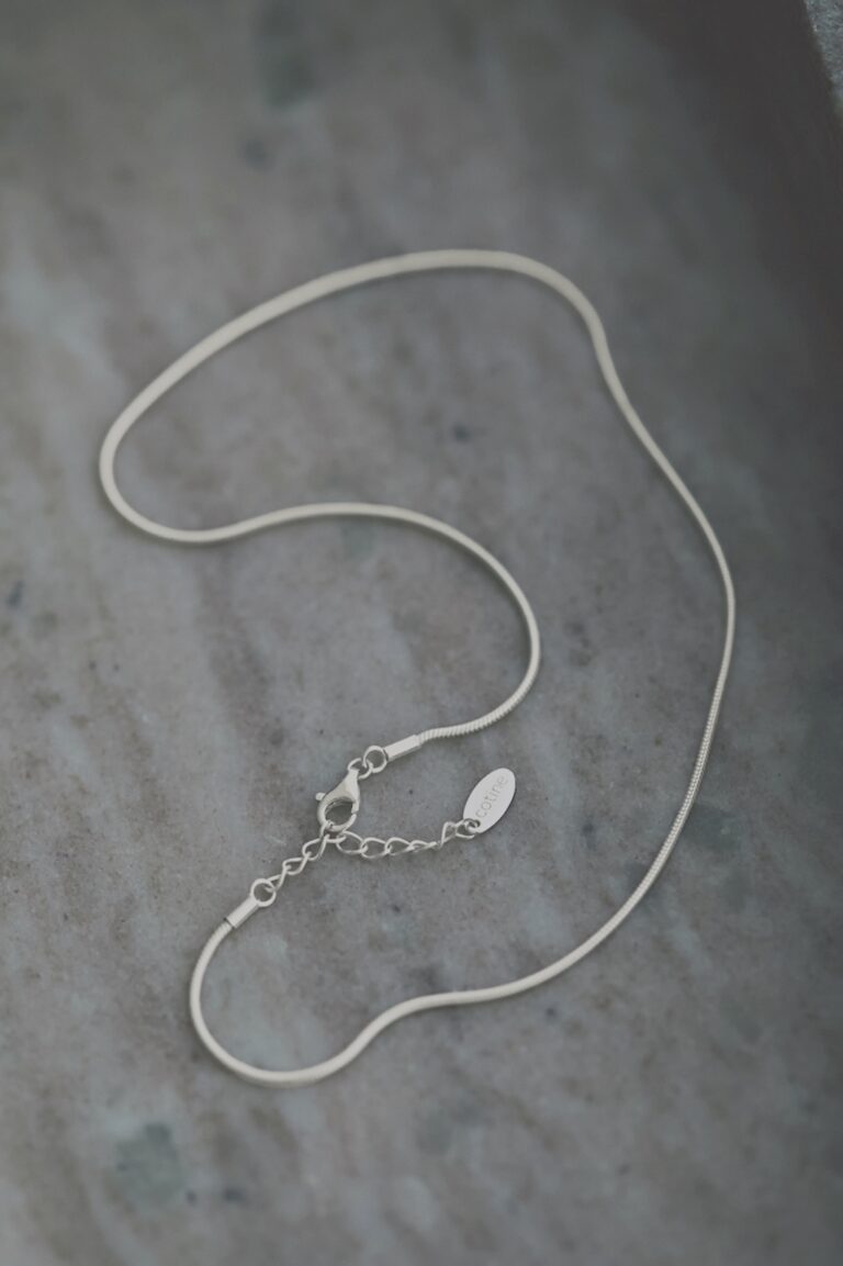 シンプル服に合うが合言葉。新ジュエリーブランド「Cotine（コティネ）」誕生！／スタイリスト福田麻琴 | LEE