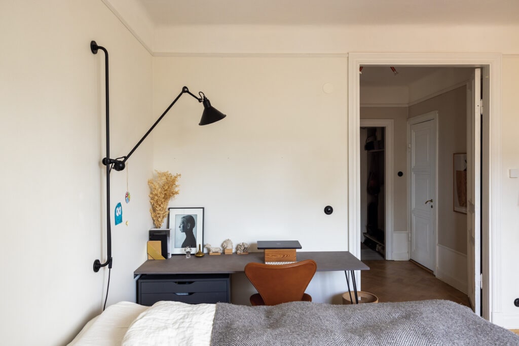 【ストックホルム、75㎡、2LDKの間取り】収納は最低限に、窓から望む景色が開放的！ | LEE