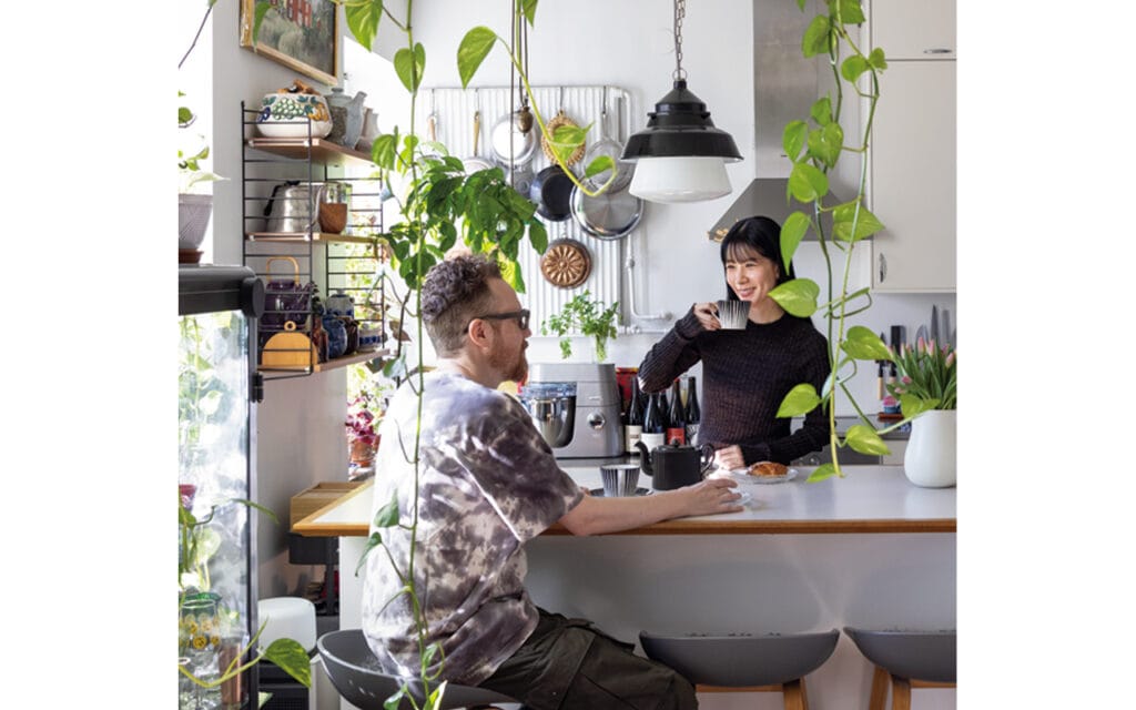 【ストックホルム、66㎡、1LDKの間取り】小さな空間でも快適！キッチン、ダイニング、リビングがひと続きの部屋 | LEE