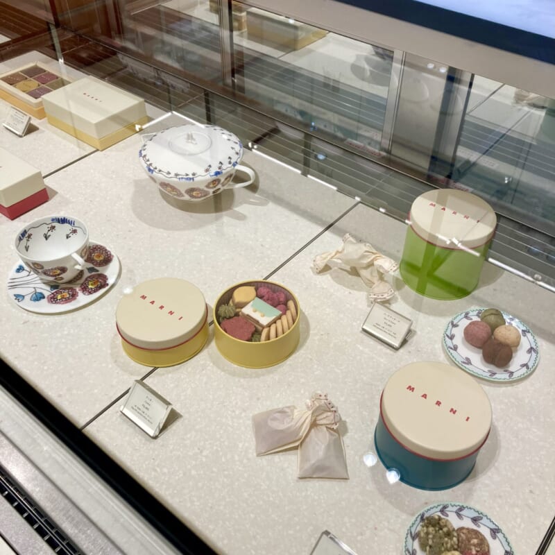 ｜MARNI CAFE｜銀座のNEWスポットで色を楽しむ。 | LEE