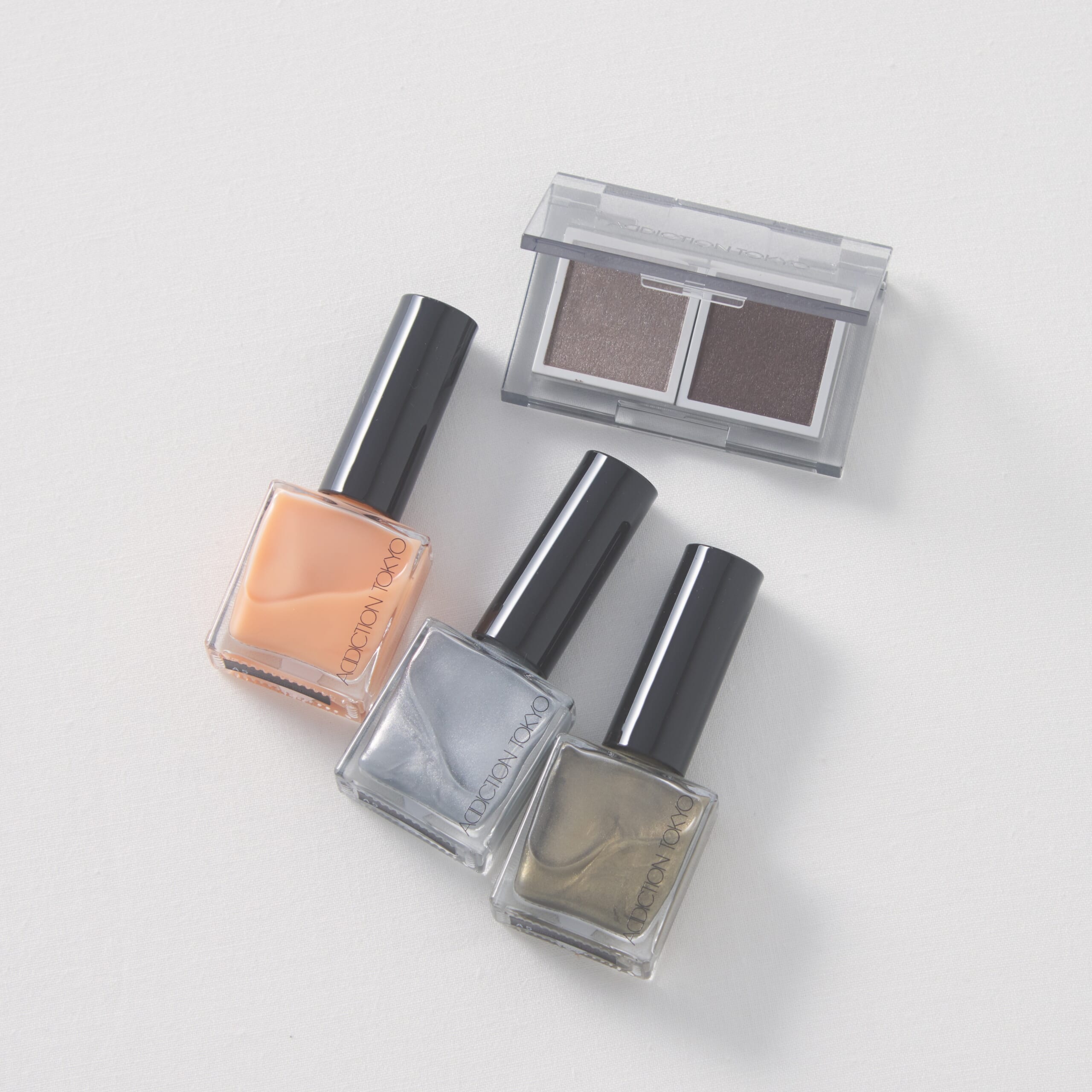 【2026春アイメイク】アディクション、RMK、ジルスチュアート…話題の新作アイカラーを30代・40代が試してみた！ | LEE